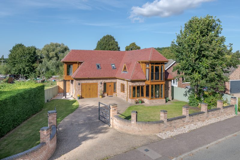 The Avenue, Bletsoe - James Berry - Town / Country / Equestrian